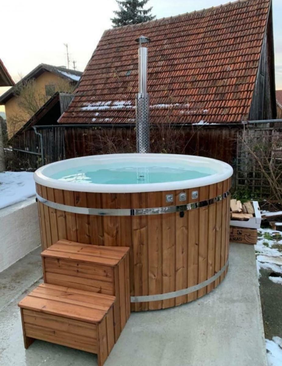 Elite Wood Fire Spa White / Wood off grid NO ELECTRICS - Scunthorpe Hot ...